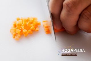 Brunoise: Schnittform erklärt | Hogapedia by g-wie-gastro